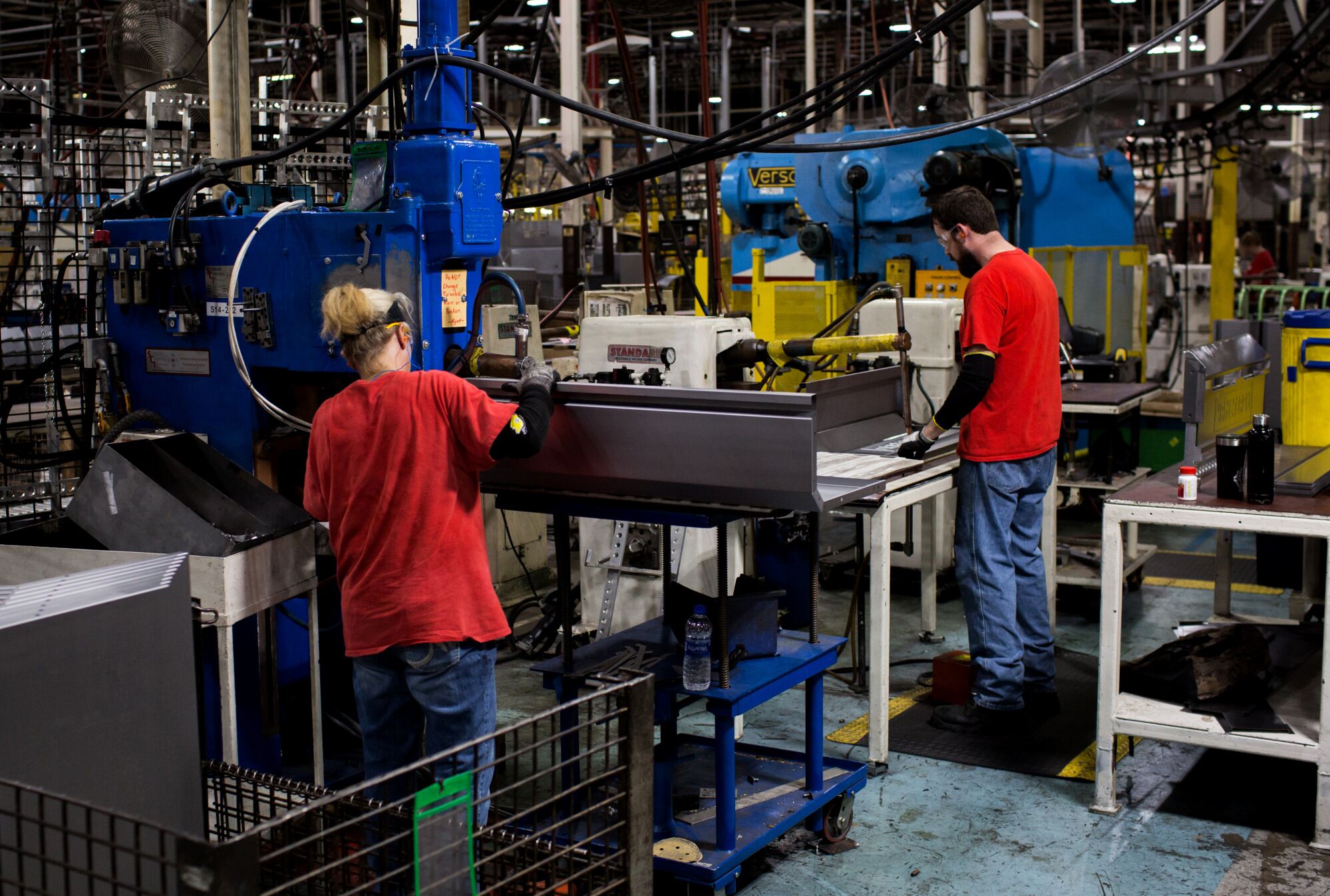US Manufacturing Expands at Fastest Pace Since 2022 on Demand