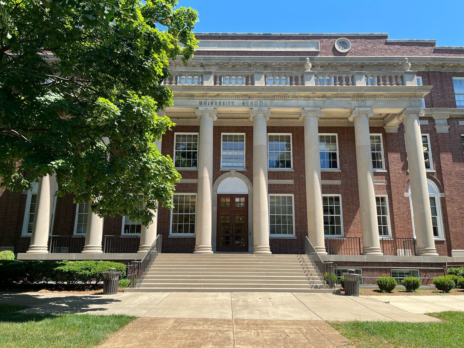 Ex-University School of Nashville teacher sues former student