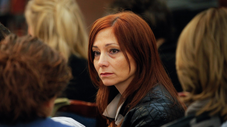 Emberölés előkészületének gyanúja miatt indítványozzák Renner Erika ...