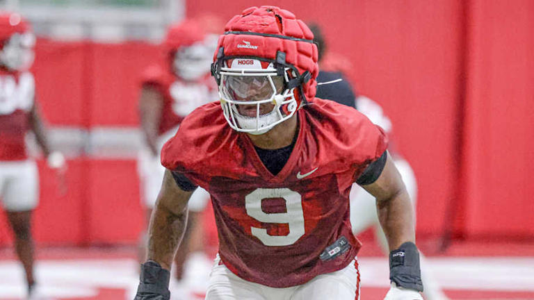Razorbacks edge rusher ready to have big impact sophomore season
