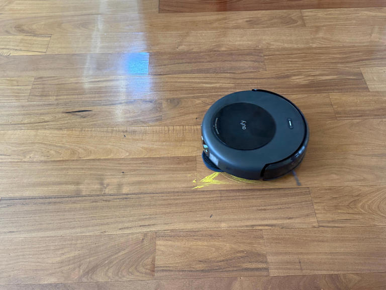 Eufy Omni C20 robot vacuum and mop review: Compact and budget-friendly ...