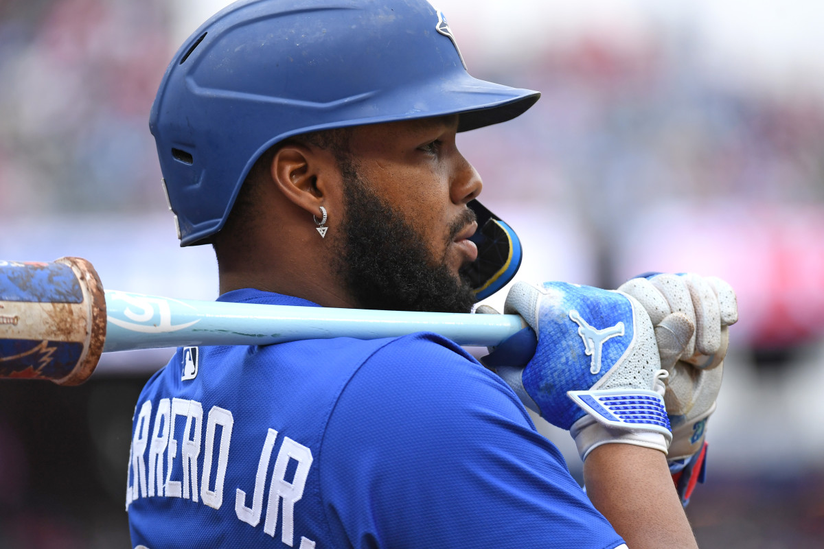 Blue Jays' Vladimir Guerrero Jr. launches 437-foot first home run of 2026