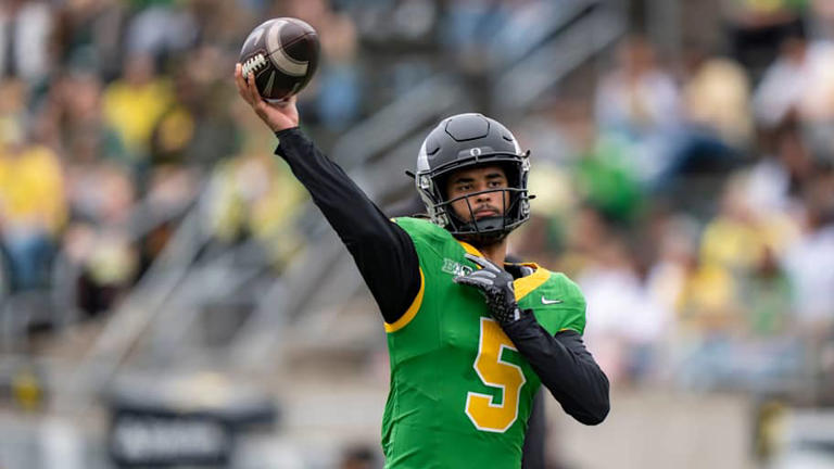Oregon Ducks Quarterback Dante Moore, Receiver Dakorien Moore To Make ...
