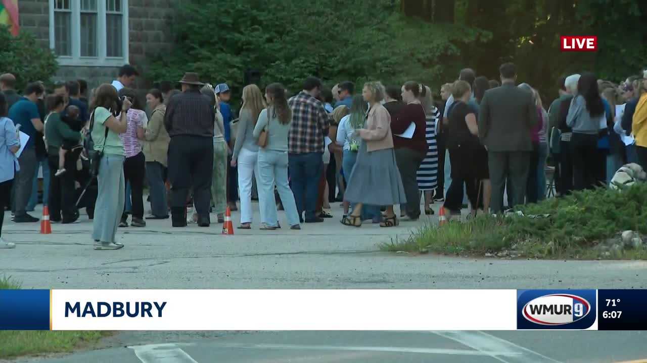 Candlelight vigil held in wake of deaths of Madbury family members