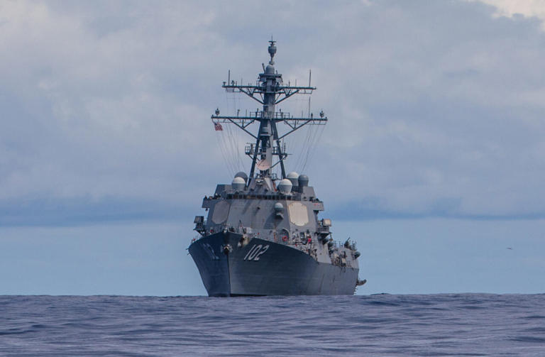 US Navy Destroyers Are Heading Toward Venezuela