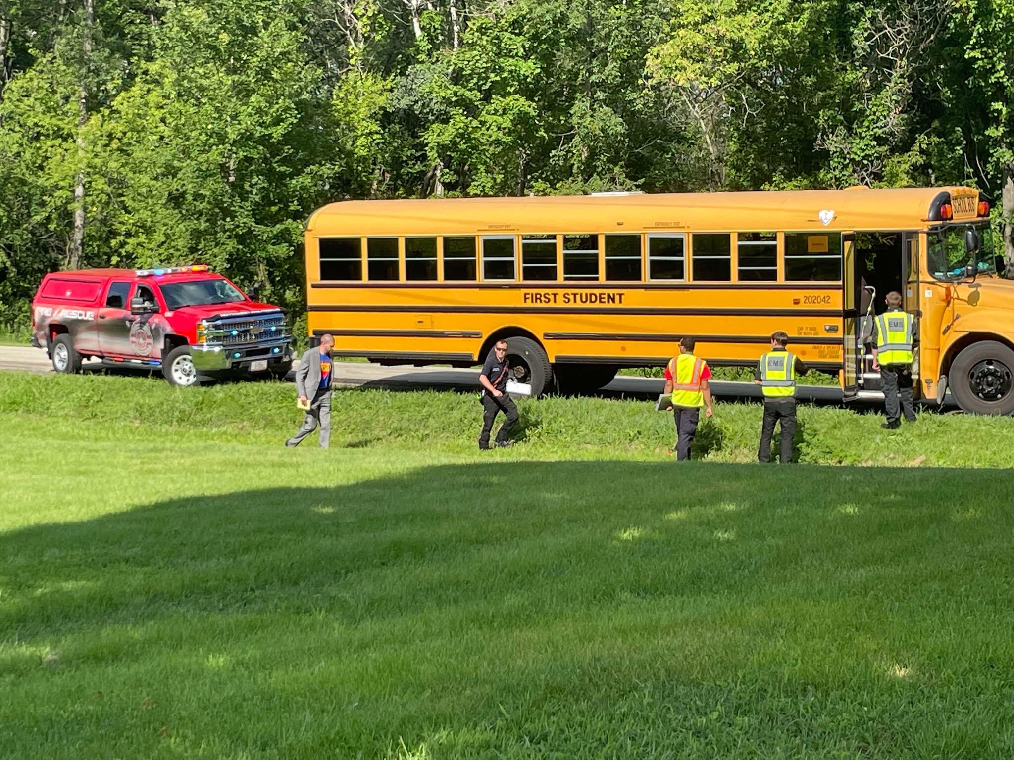 Crash involving school bus at Clikeman and Elmwood roads under ...