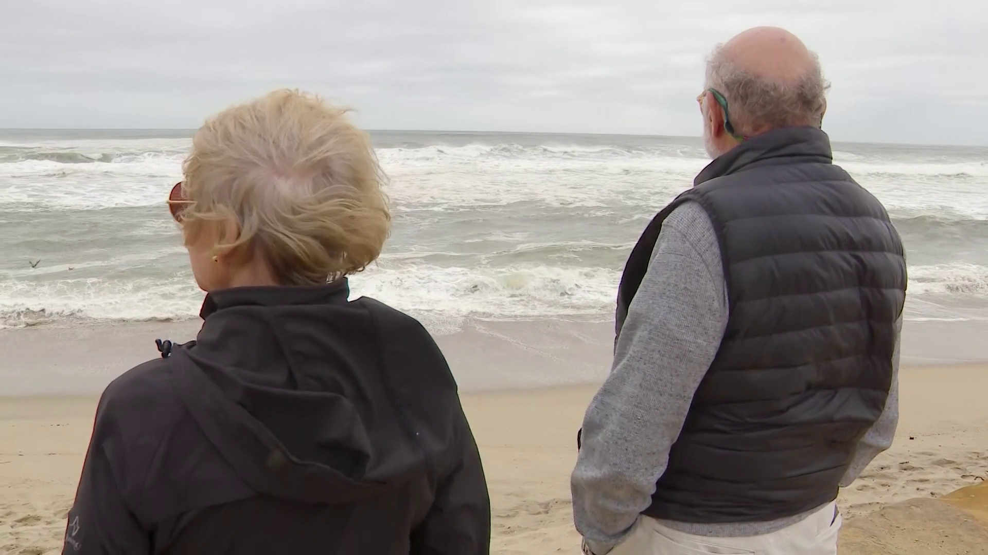 Hurricane Erin: Ferries canceled, Mass. beaches closed due to high surf ...