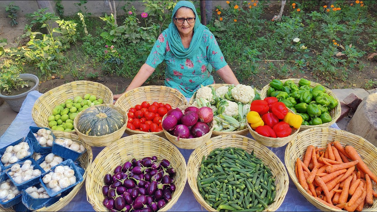 Spicy Indian veggie mix: Kadai style cooking at its best