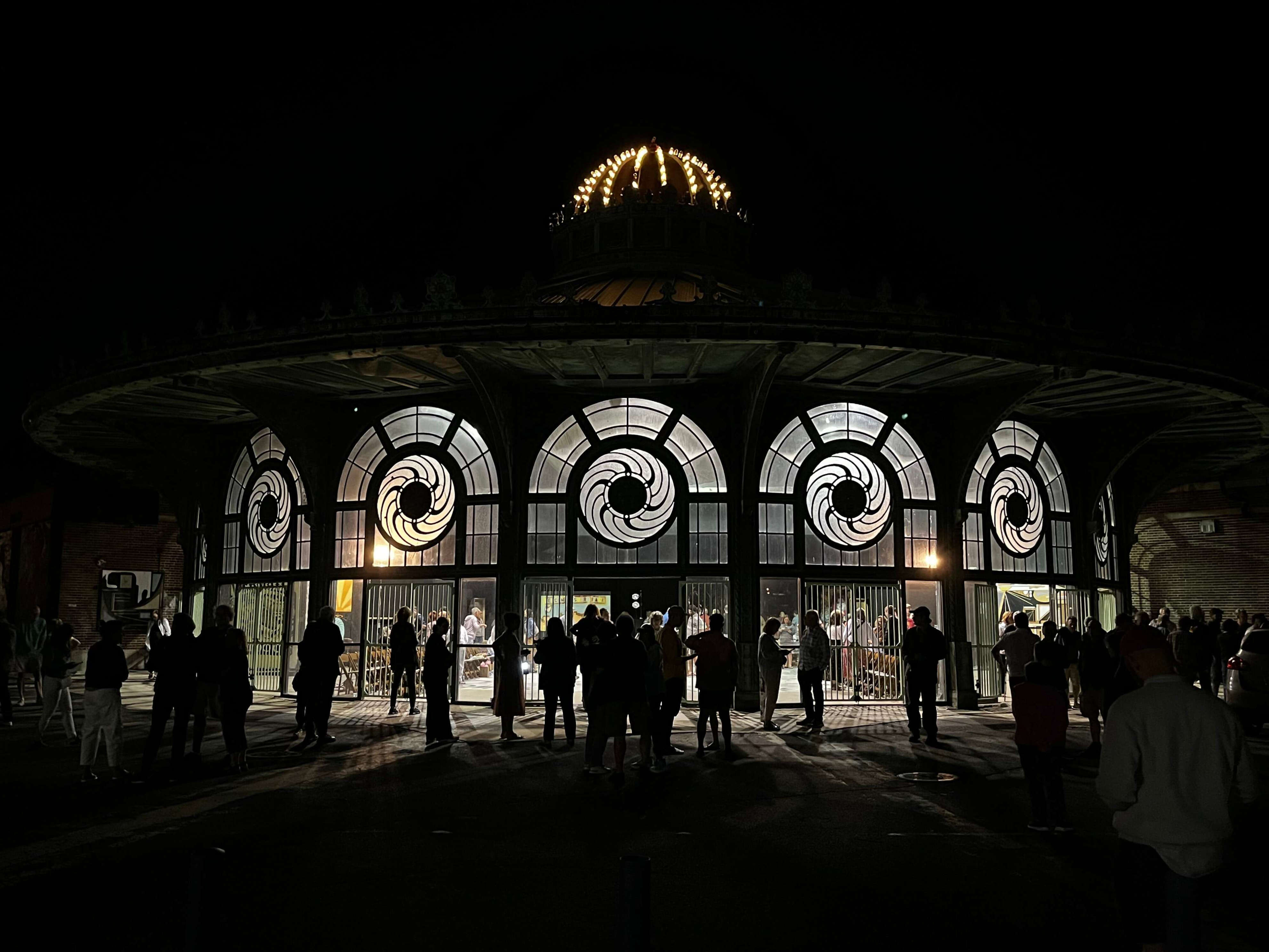 Minimalist ‘Streetcar’ production maximizes impact on unconventional N ...