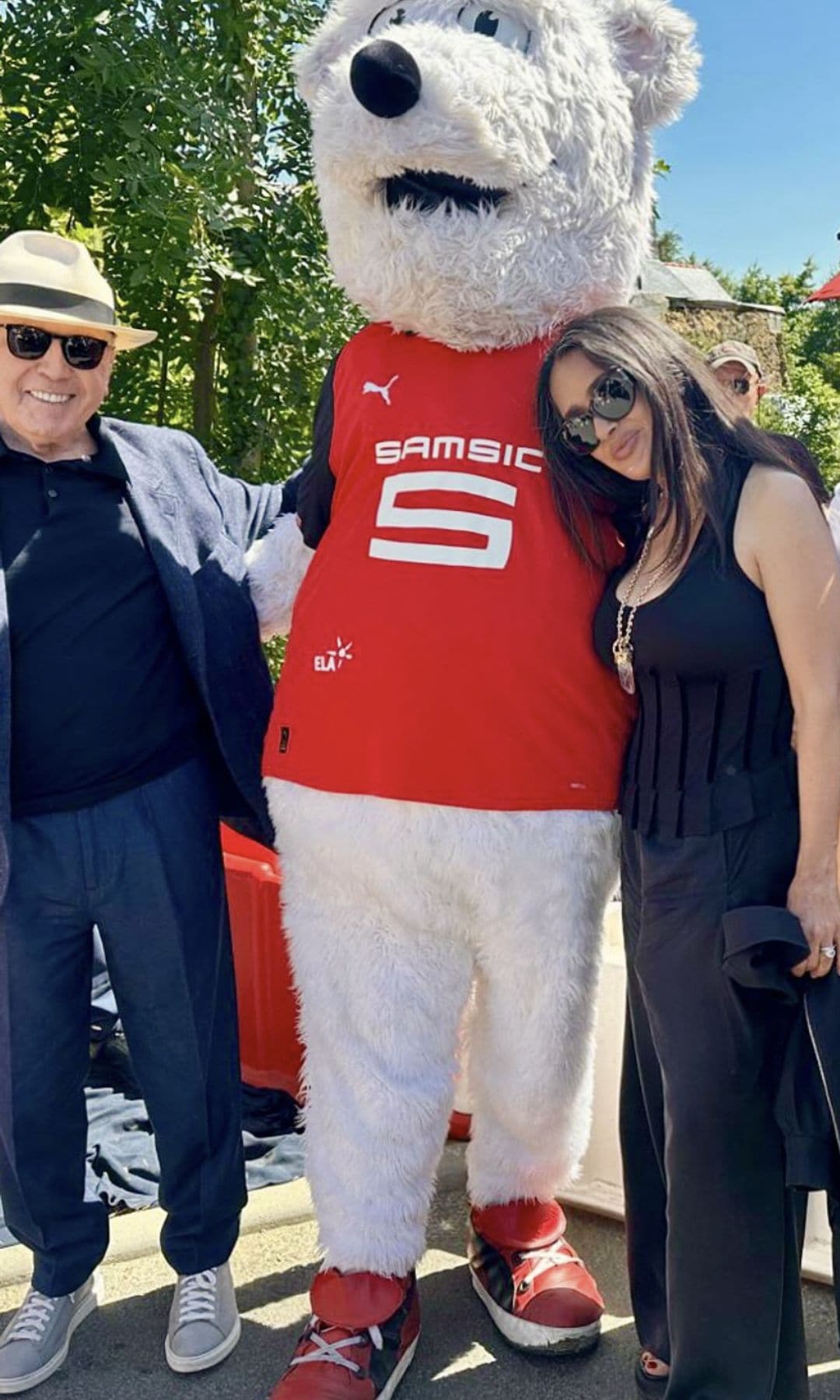 Salma Hayek celebrates her father-in-law’s 89th with a loving message ...