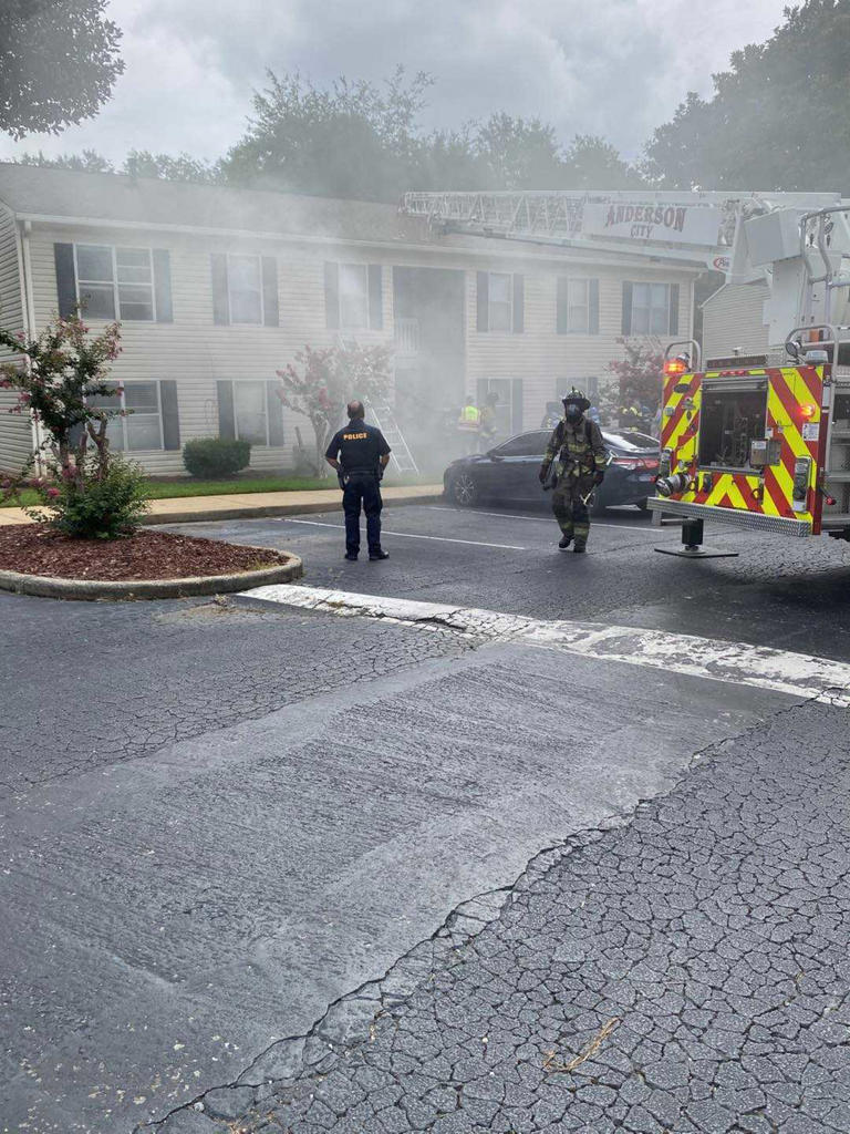 Fire burns at Upstate apartment complex
