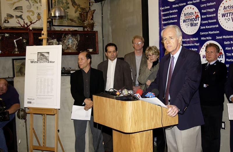 'M*A*S*H' Star Mike Farrell: "Captain B.J. Hunnicutt's Career