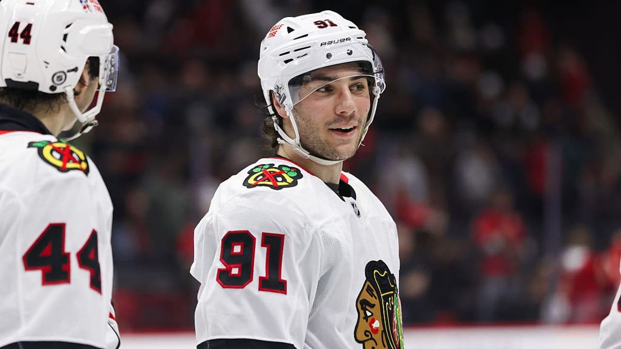 Chicago Blackhawks ink rising playmaker Frank Nazar to 7-year contract ...