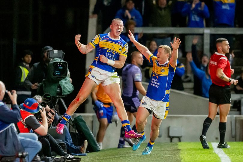 Hull KR blown away as Leeds Rhinos run riot in firm warning shot before ...