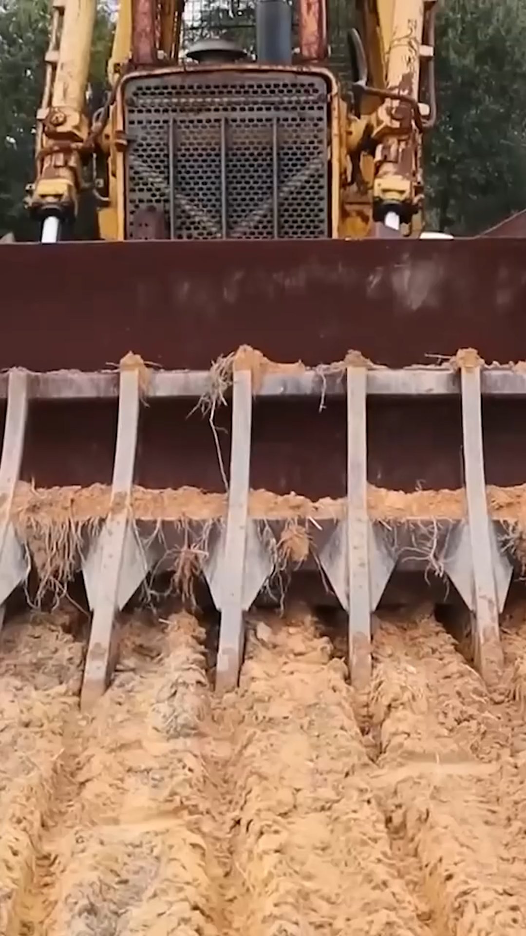 Can This BIG Bulldozer Push Dirt Again? Let'S Try To Fix It!