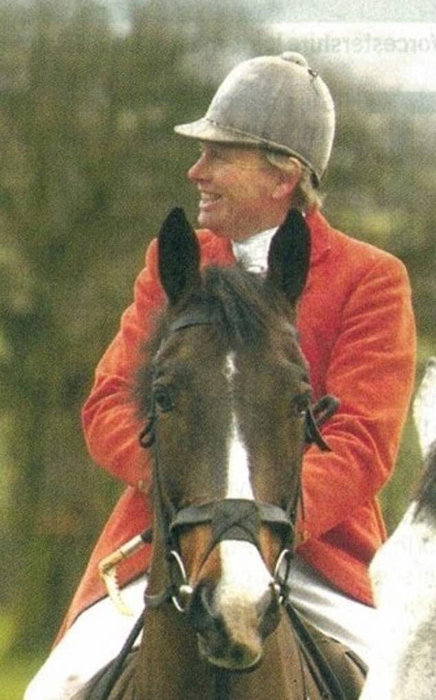 Veteran rider died after falling off horse while trail hunting 'hours ...