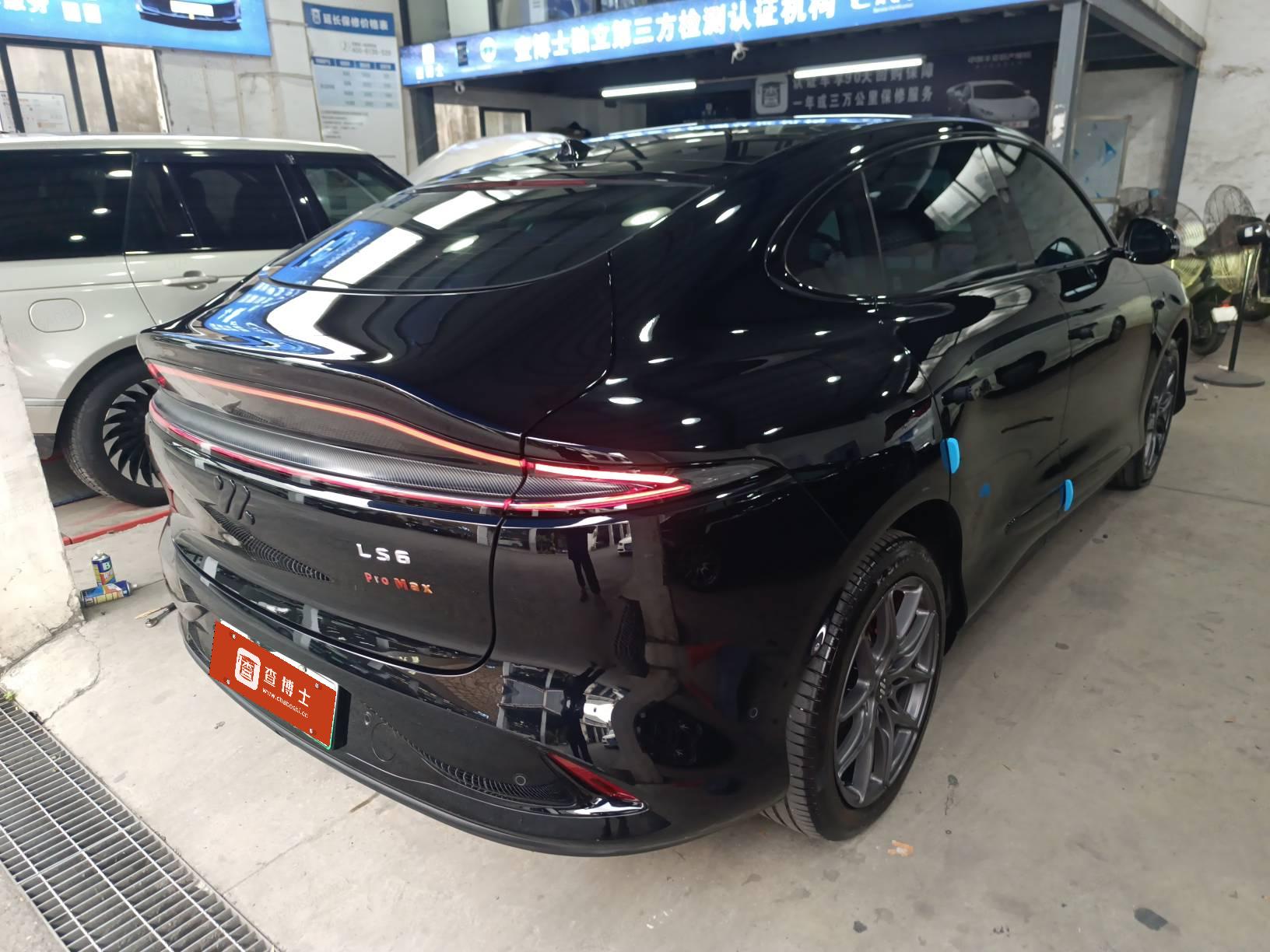 智己汽车 智己LS6 2023款 Max 超强性能版实拍图