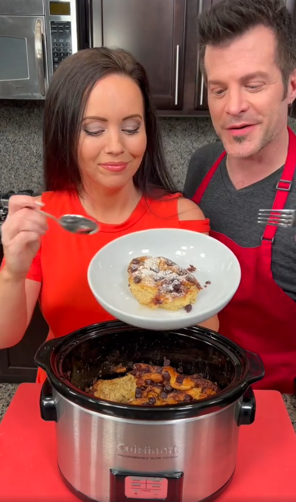 Cozy Crockpot Bread Pudding – So Easy, So Delicious!
