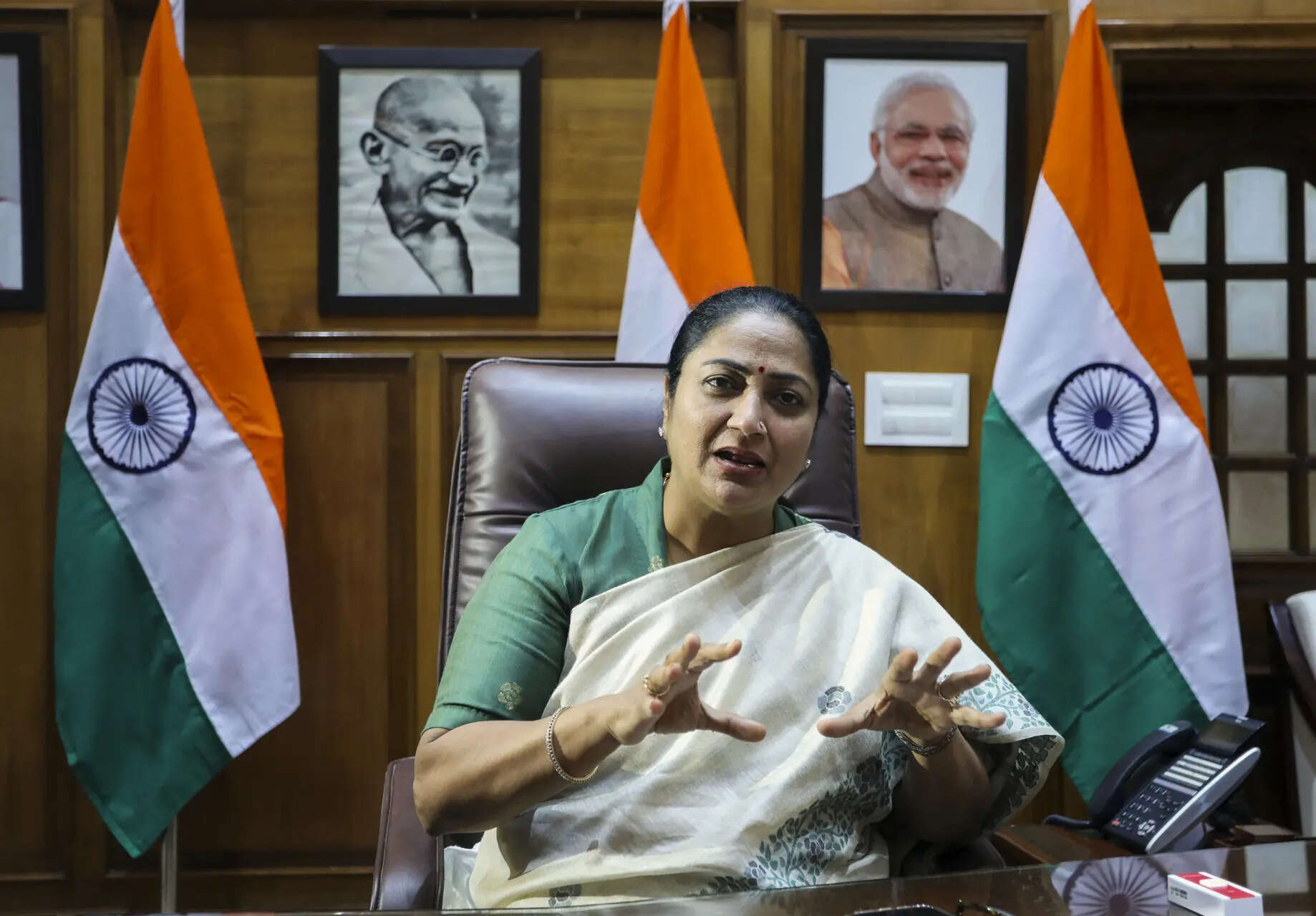 Delhi Police detains CM Rekha Gupta's attack-accused's friend in Rajkot ...