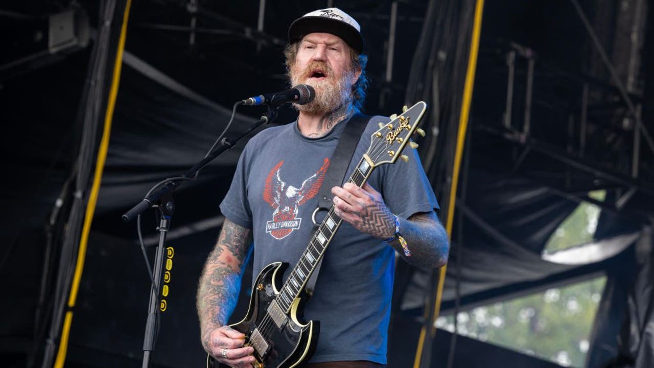 Report: Mastodon guitarist Brent Hinds was speeding before fatal crash