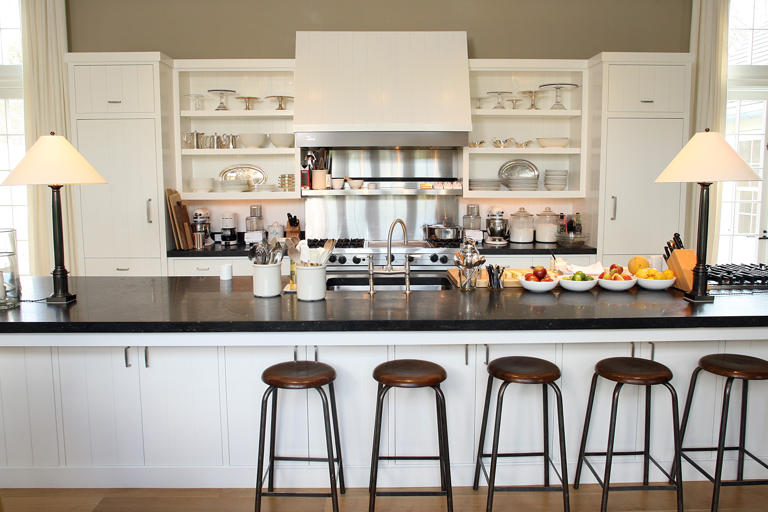 Ina Garten’s Rule for Pretty-But-Practical Kitchen Shelving
