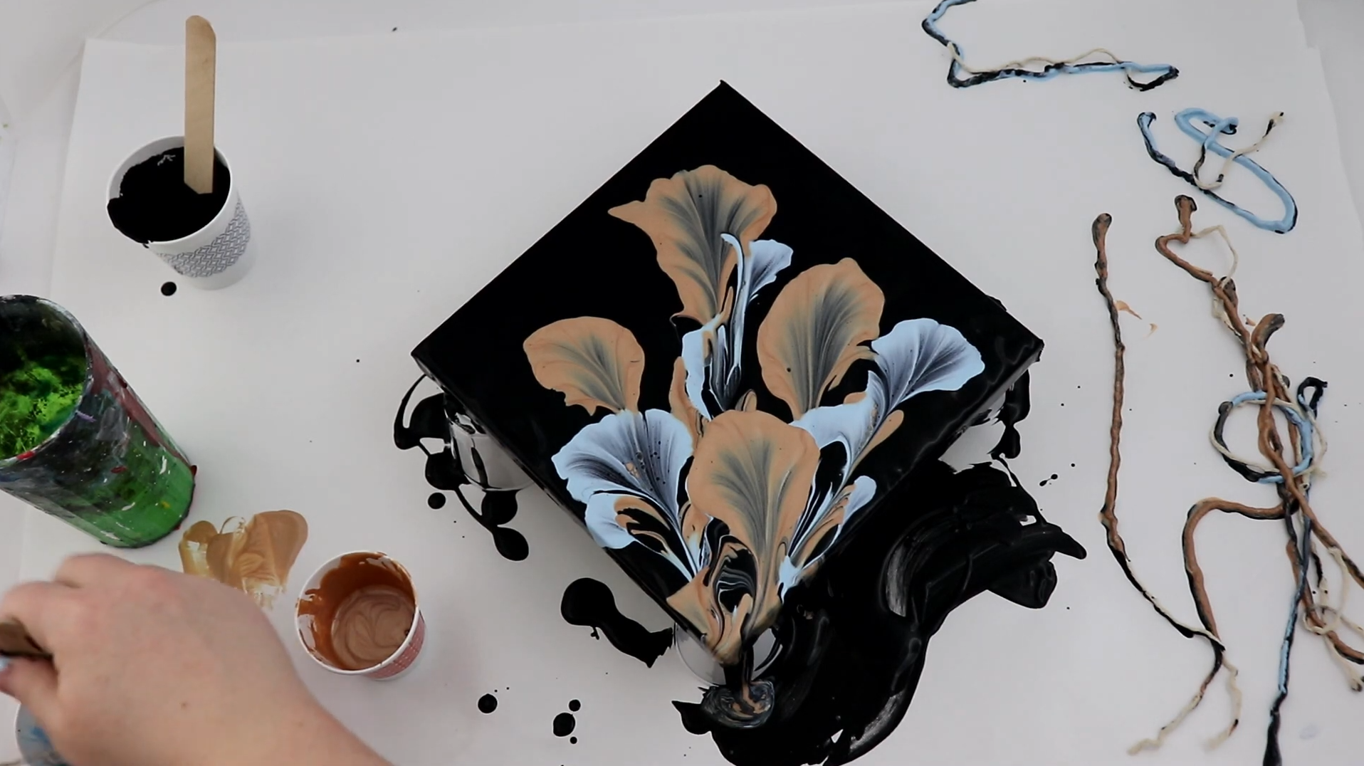 Layered Flower String Pull: Fluid Abstract Art Technique