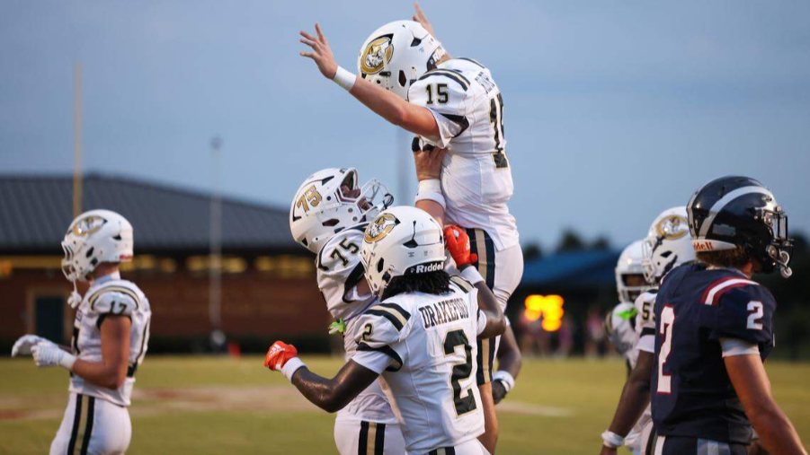 White Knoll vs. Camden high school football highlights