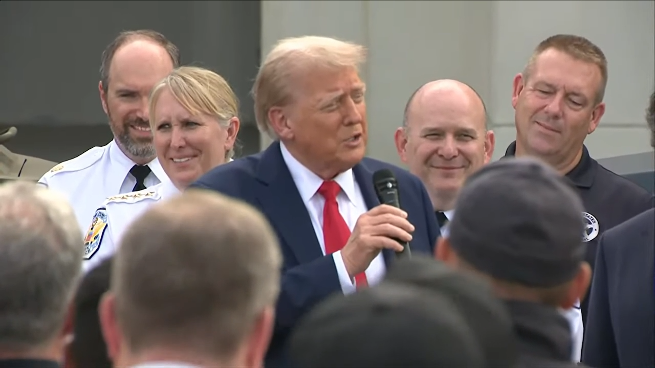 'I'm A Real Estate Guy': Donald Trump Chest-Thumps In Front Of Law ...