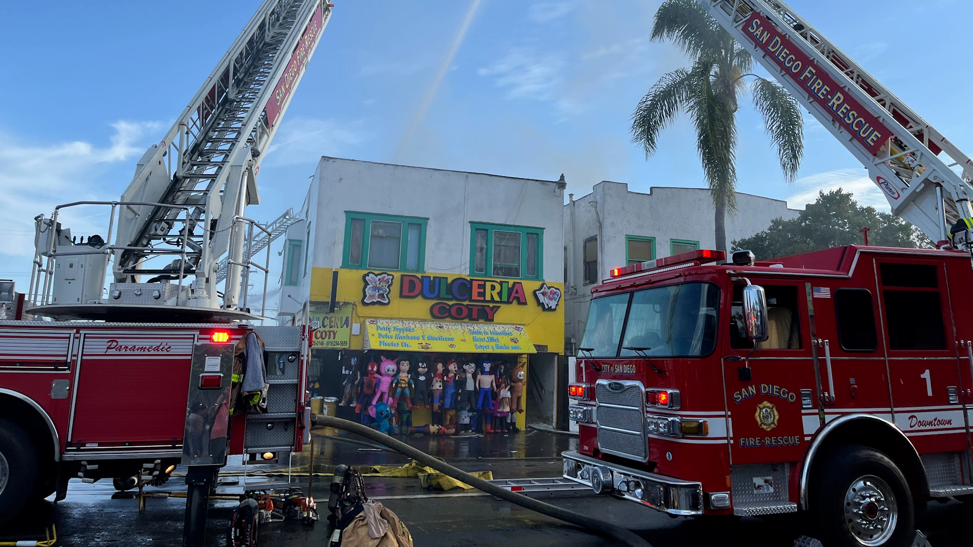 Firefighters battle structure fire in Grant Hill