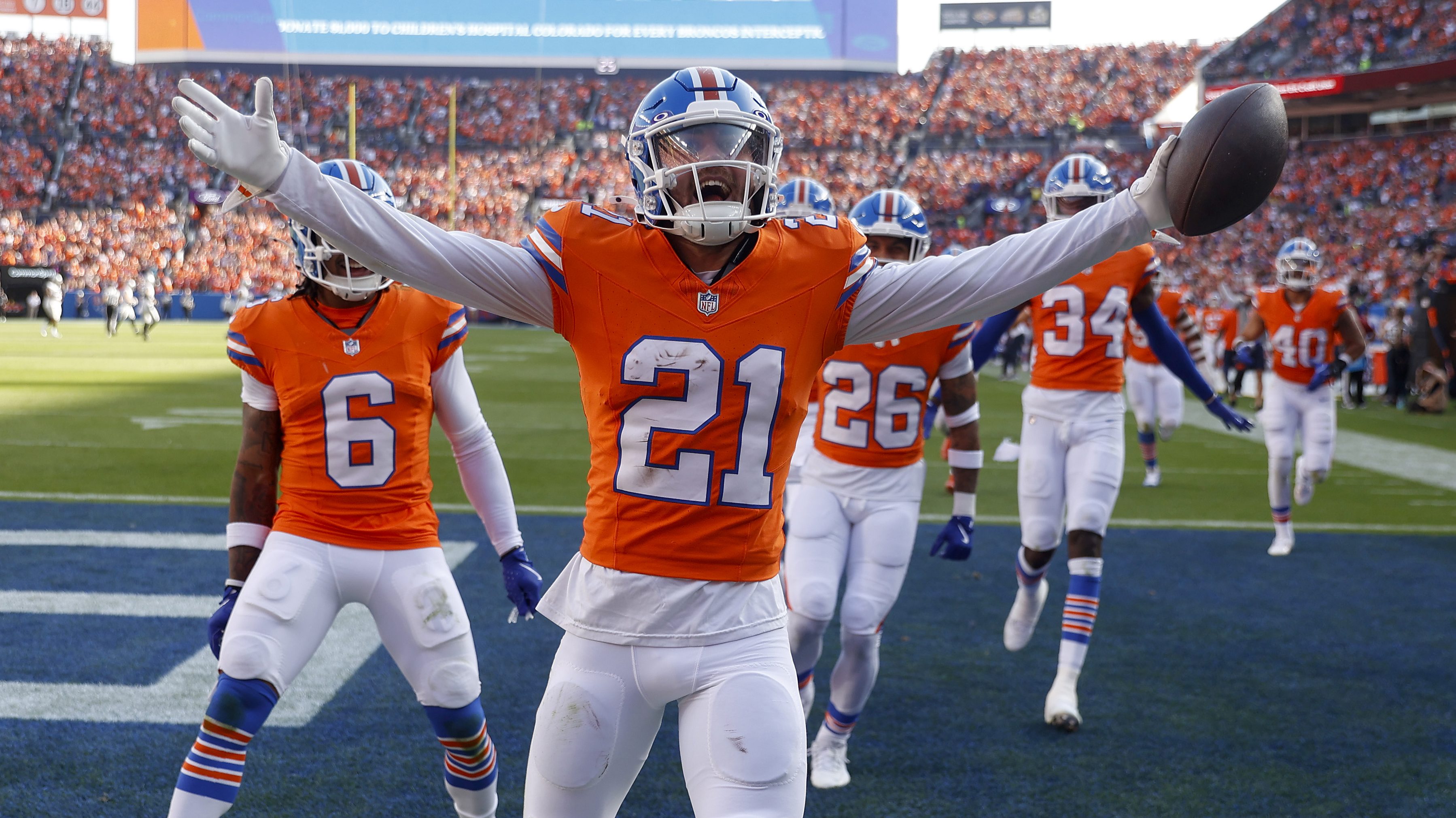 Trade Pitch Brings Cowboys ‘Elite’ Starting CB From AFC West