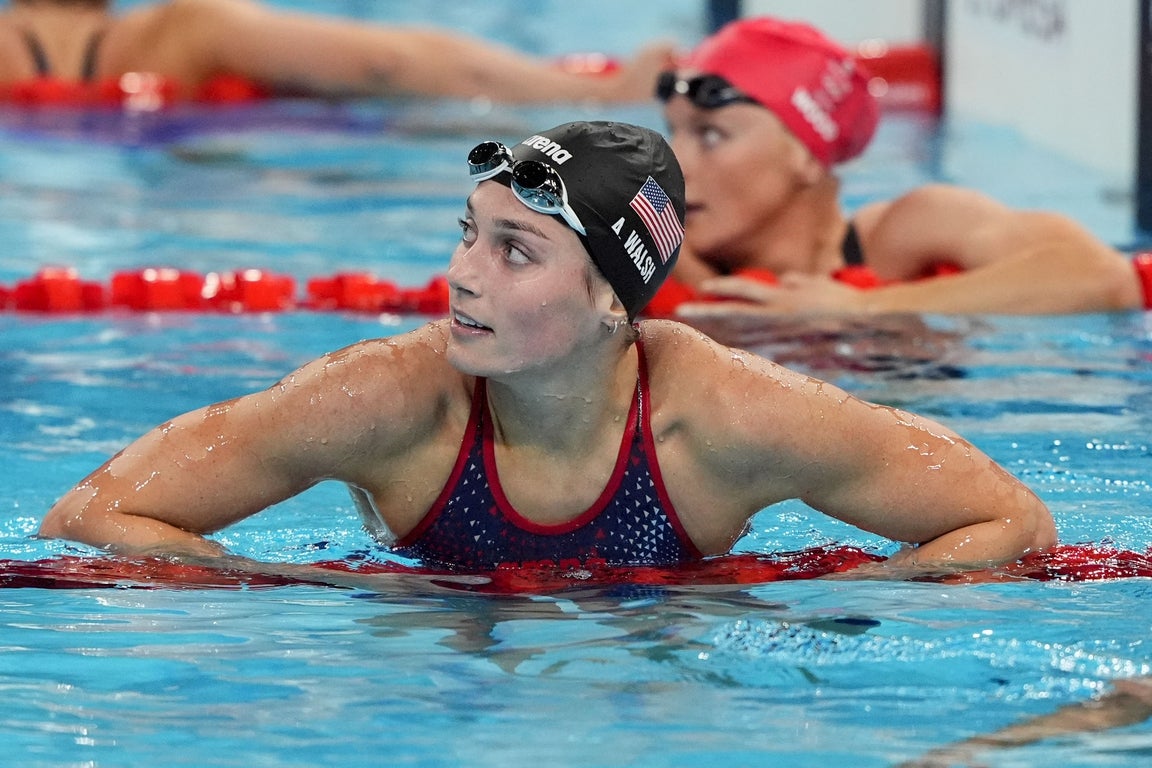 Stunning photos of top American swimmer Alex Walsh