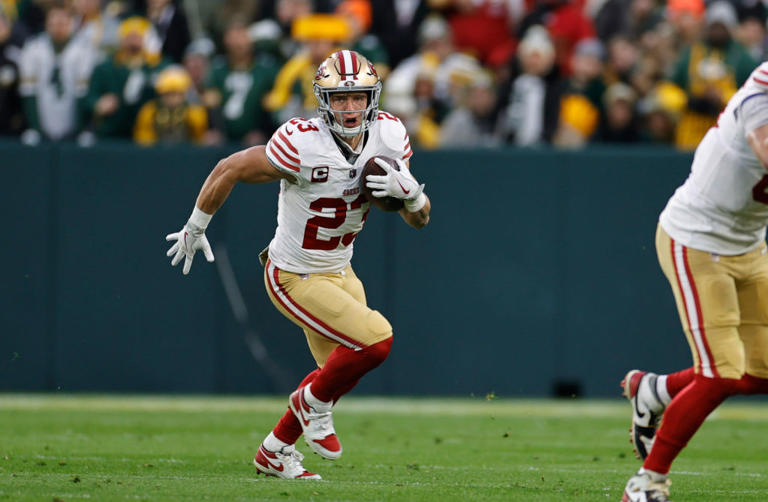 2025 Best NFL Running Backs: Saquon Barkley, Derrick Henry Lead Top 10 ...