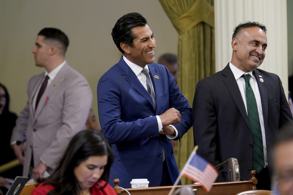 California Gov. Newsom signs legislation calling special election on ...