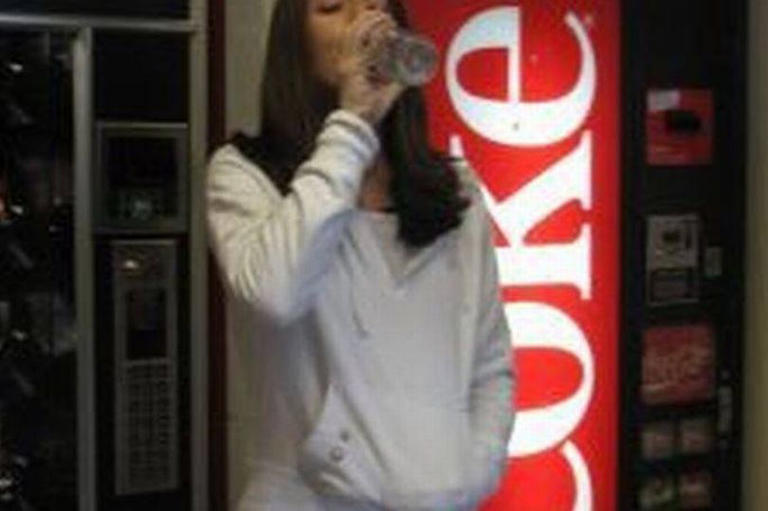 DJs laugh as young mom dies in agony after drinking nearly 2 gallons of ...