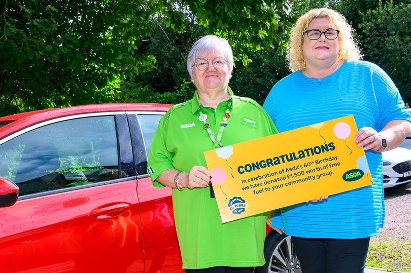 Asda Coatbridge golden ticket gives Lanarkshire Cancer Care Trust ...