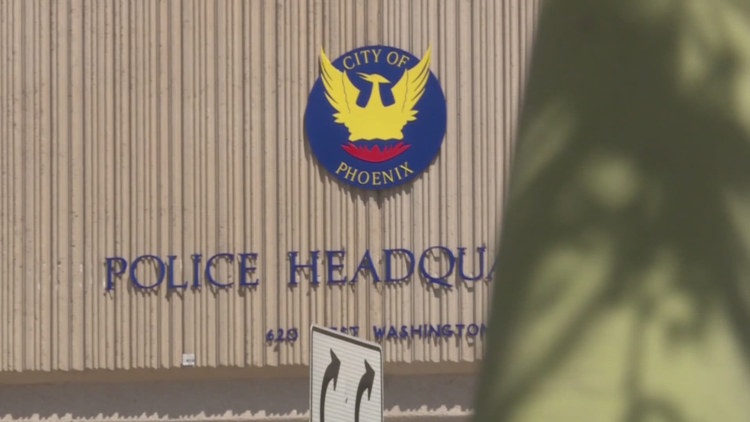 A family of 5 was evicted in the Arizona summer heat. Then Phoenix ...