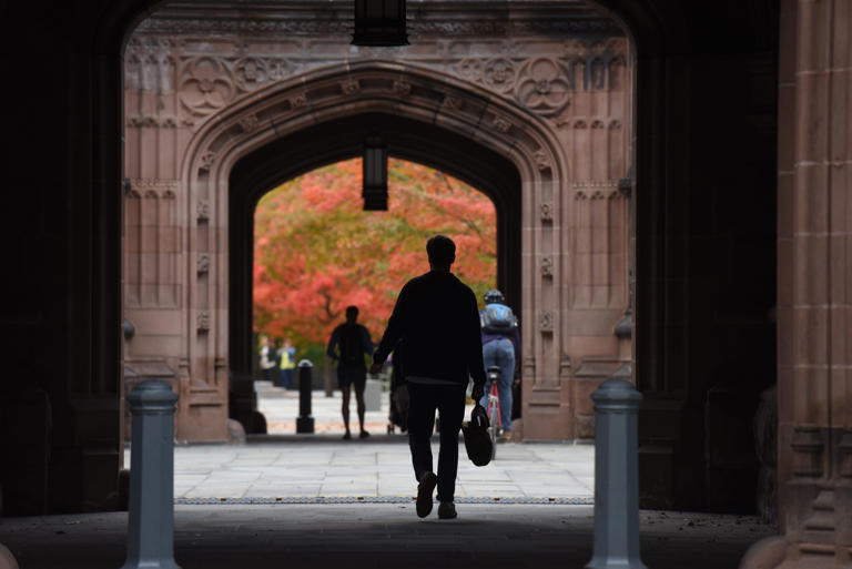 Princeton eliminates tuition for families making $250,000 a year
