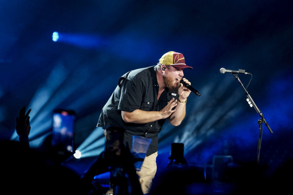 Luke Combs Teams Up With Viral Singer — and Fans Are Losing It