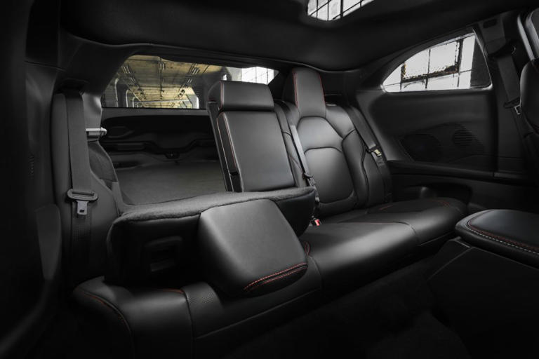 2026 SIXPACK-powered Dodge Charger Scat Pack Enters Center Stage