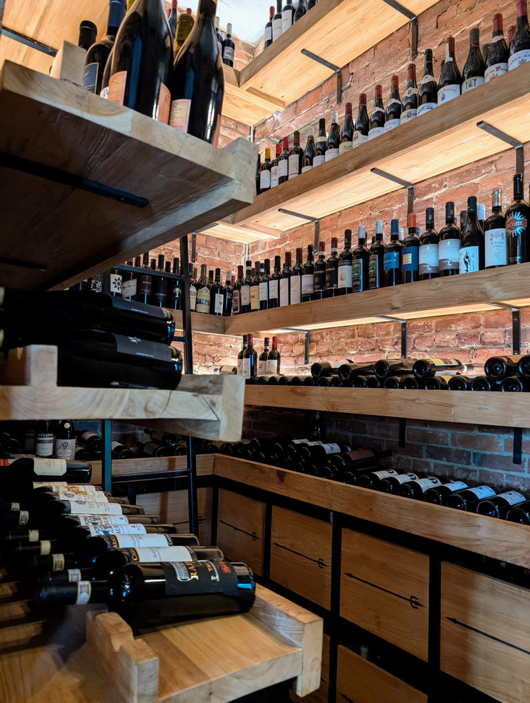 Happy Hour Project: Acqua di Dea delivers rich pasta and seafood dishes ...