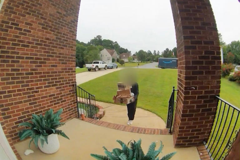 ‘Worst’ Amazon driver angers shoppers — after shockingly careless home ...