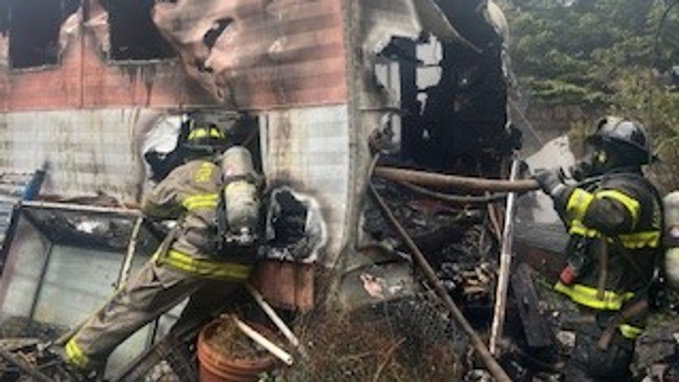 Early-morning fire causes $25k in damages to Cutten mobile home