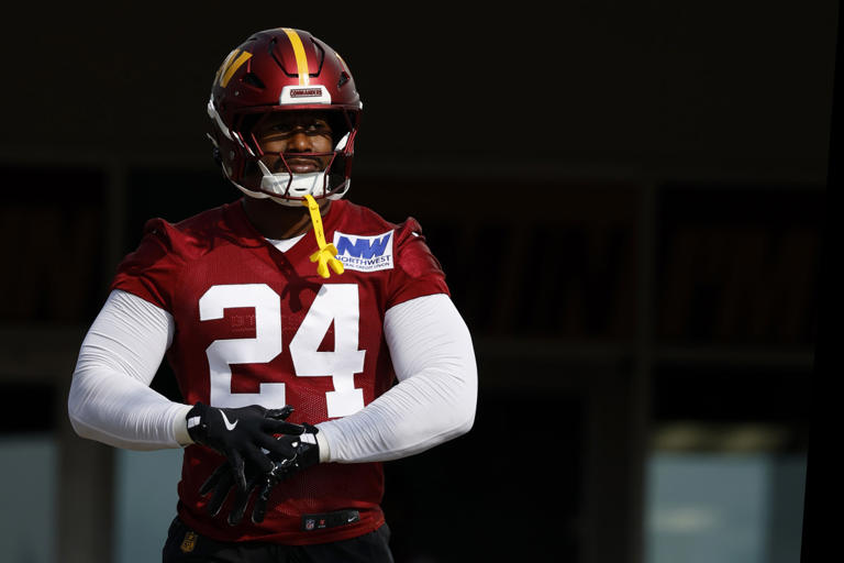 Wall Street is quiet in premarket trading ahead of Trump's meeting with ...