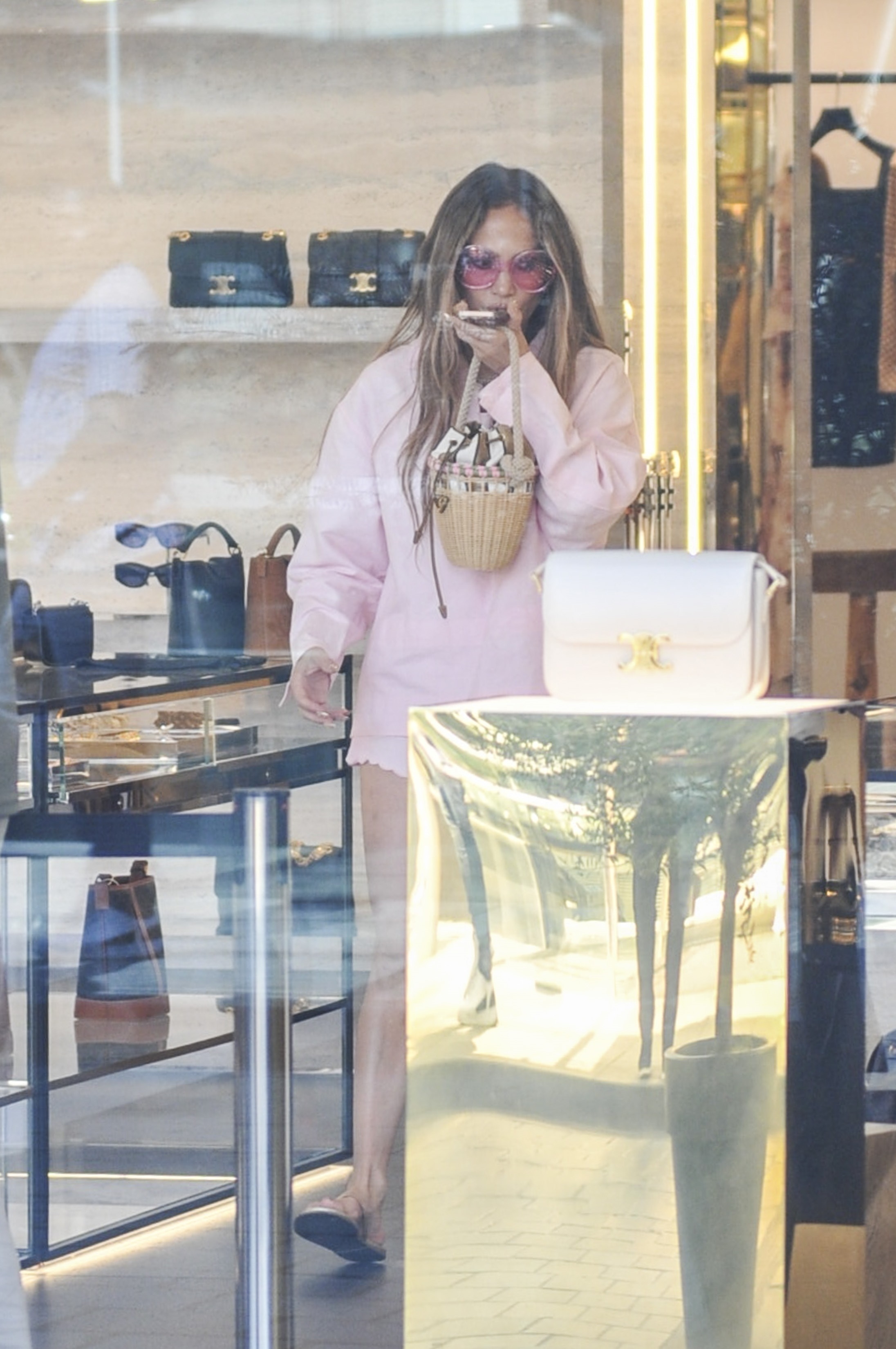 Chanel store that refused Jennifer Lopez entry known for its ‘rude and ...