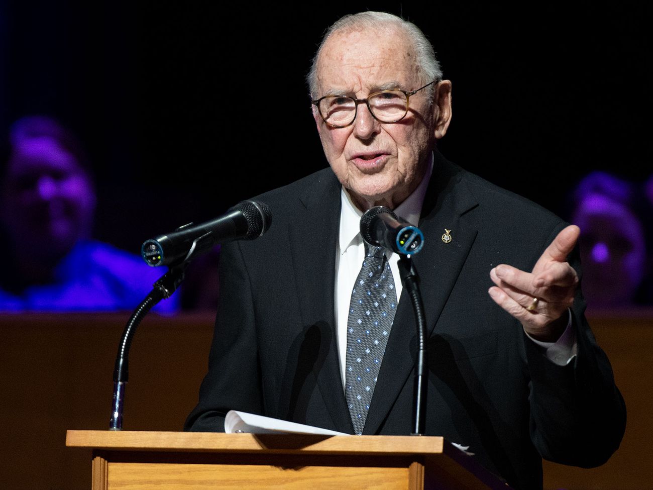 Jim Lovell, Apollo 13 Commander Who Thrived Under Pressure, Dies at 97