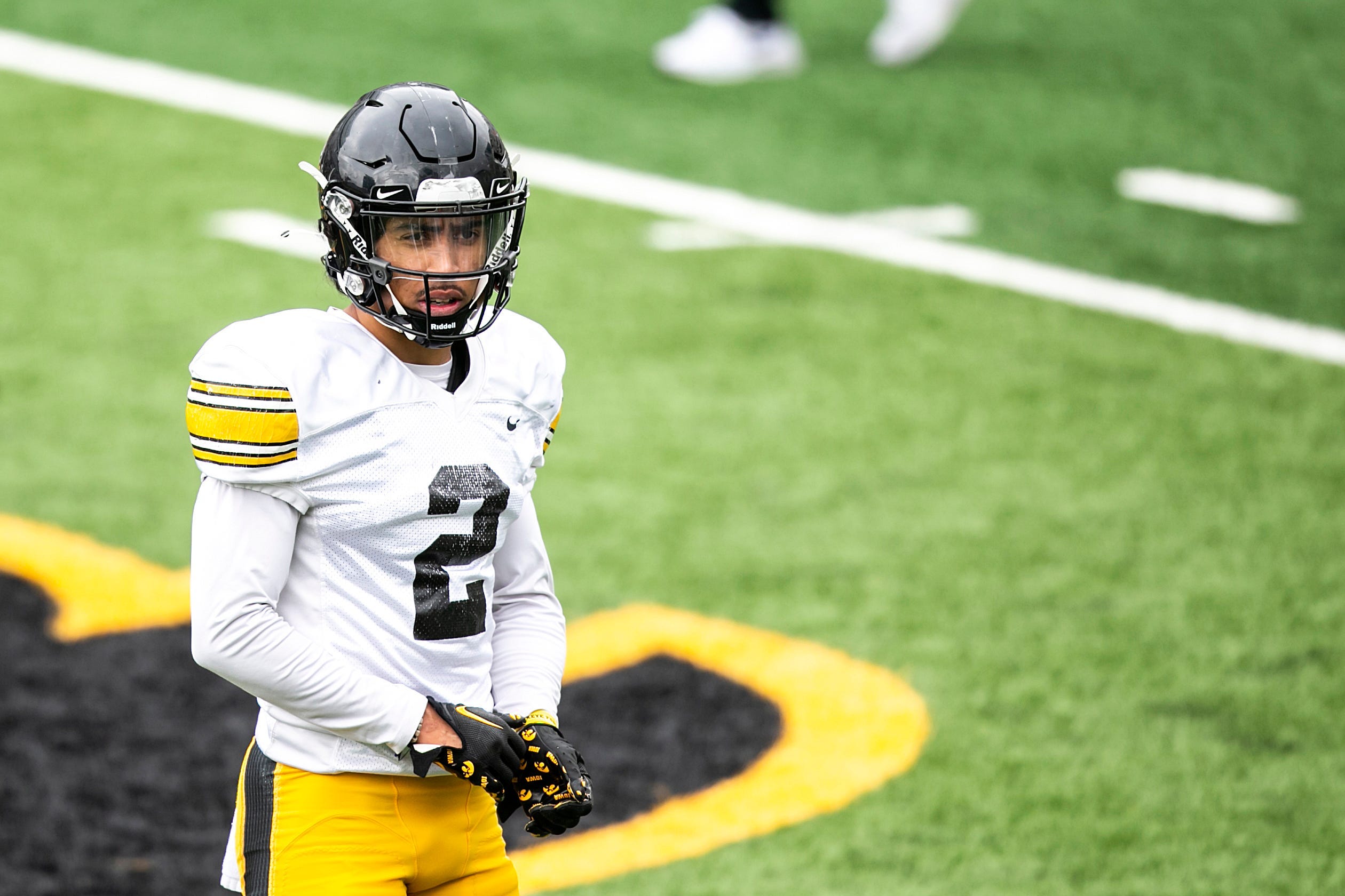 Iowa football shares concerning injury updates in defensive backfield