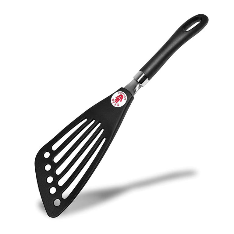 The 7 Best Kitchen Tools for Left-Handed People