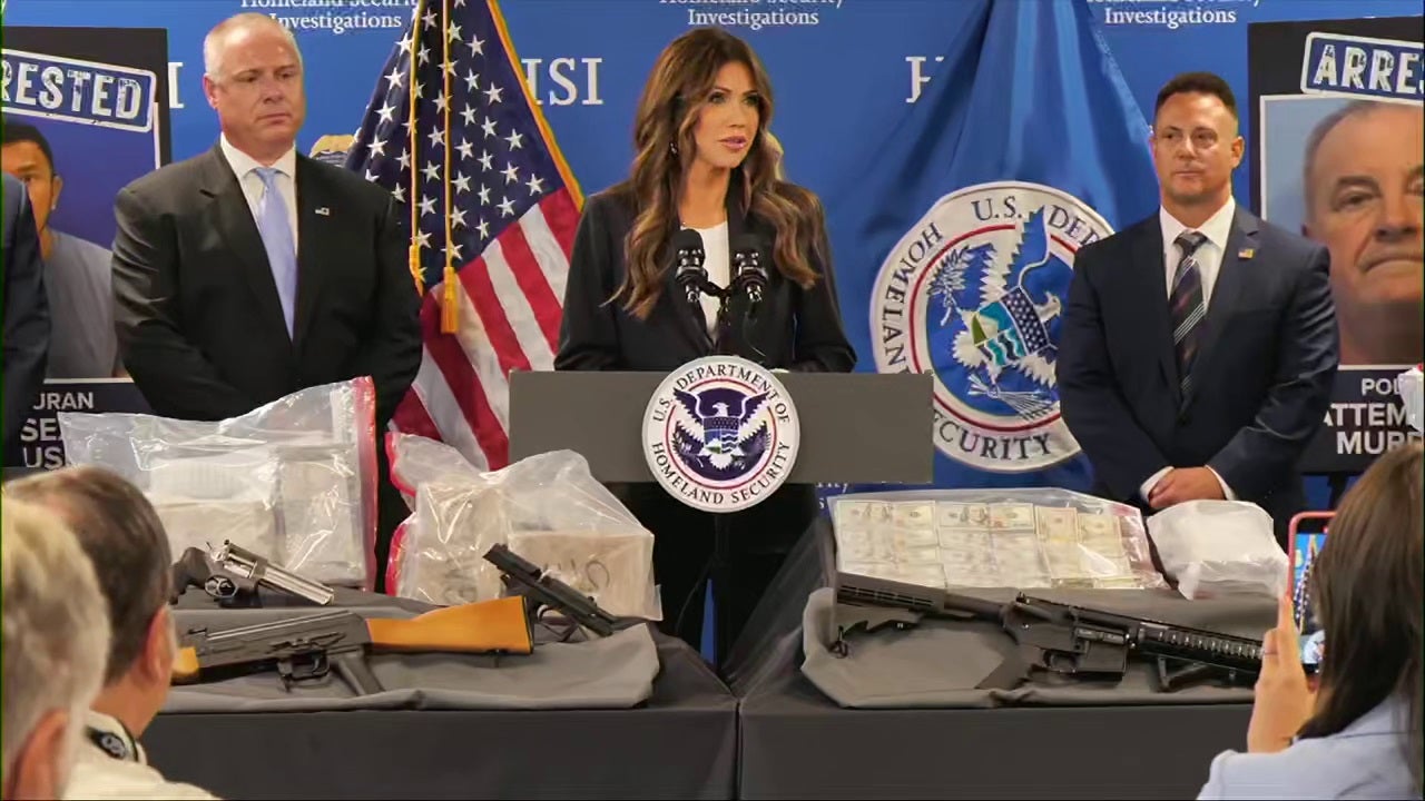 Demonstrators protest DHS Secretary Kristi Noem Chicago visit