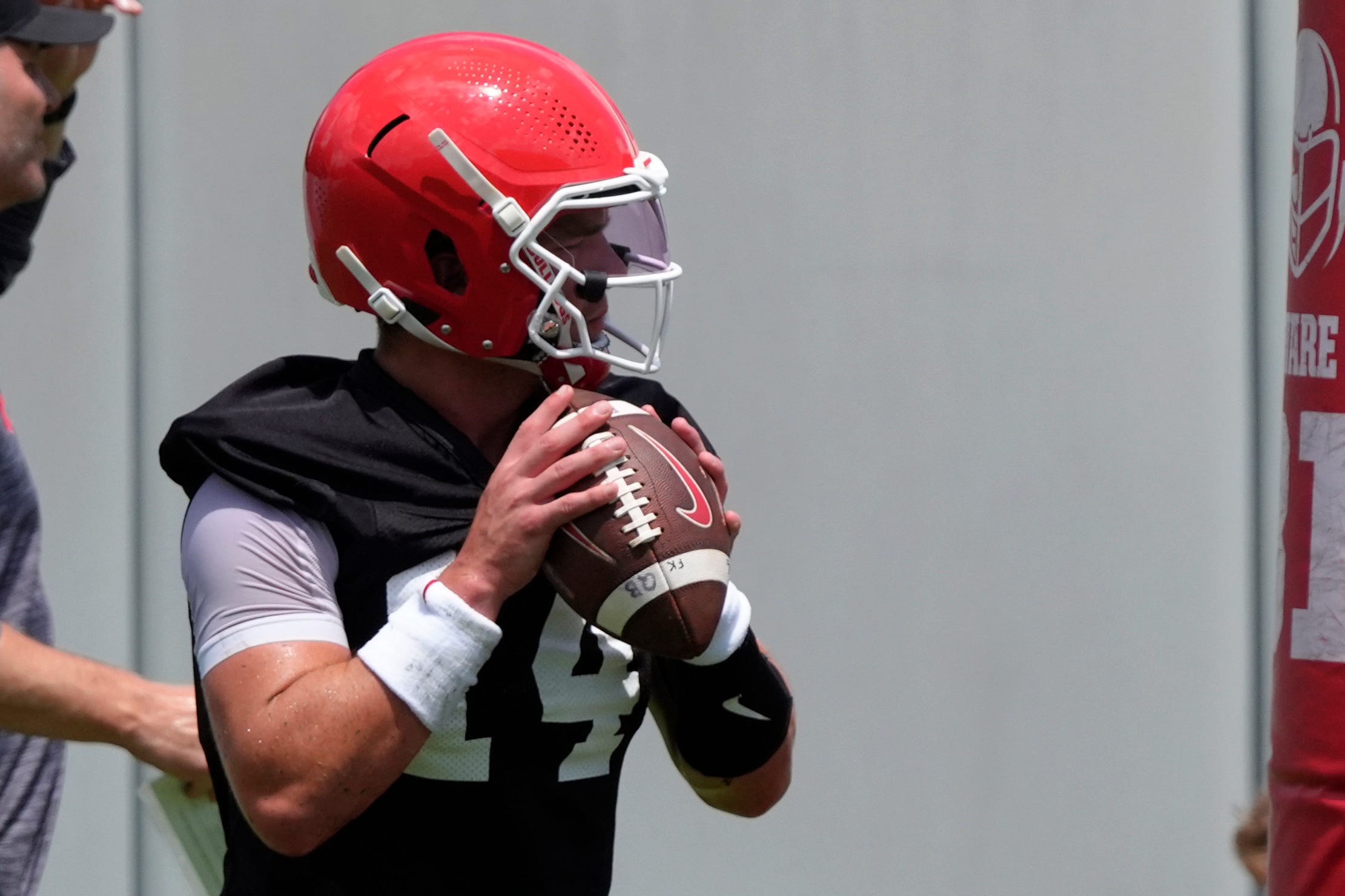 ESPN ranks Georgia QB Gunner Stockton among college football's most ...