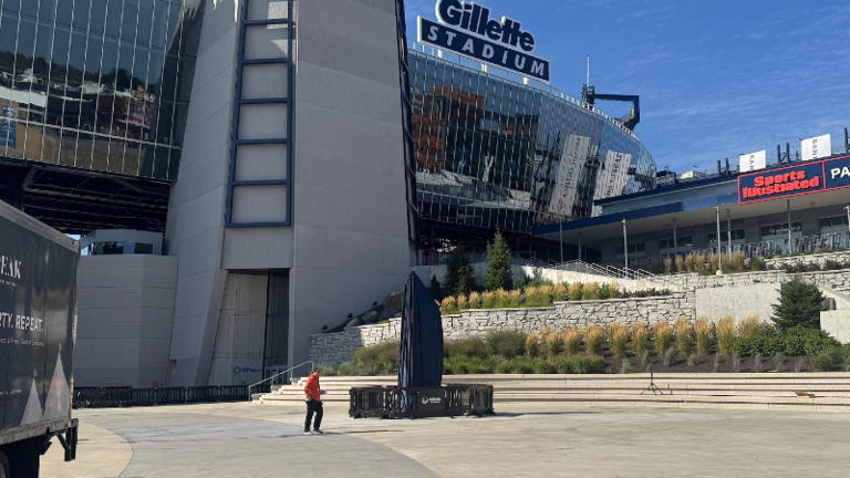 Patriots to unveil Tom Brady statue ahead of preseason game